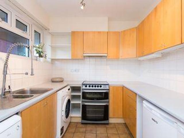 2 Bedrooms Flat for rent in Wimbledon Park Road, London SW19