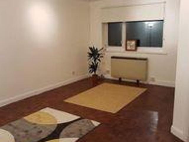 2 Bedrooms Flat for rent in Wimpole Road, West Drayton UB7