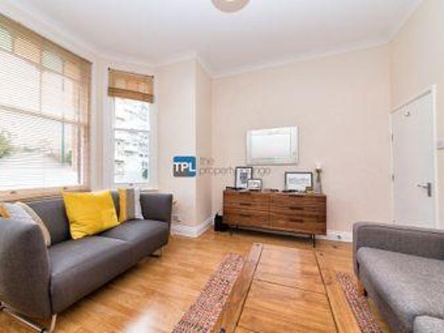 2 Bedrooms Flat for rent in Winchester Avenue, London NW6