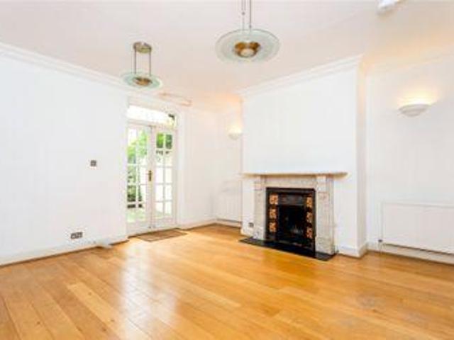2 Bedrooms Flat for rent in Winchester Road, London NW3