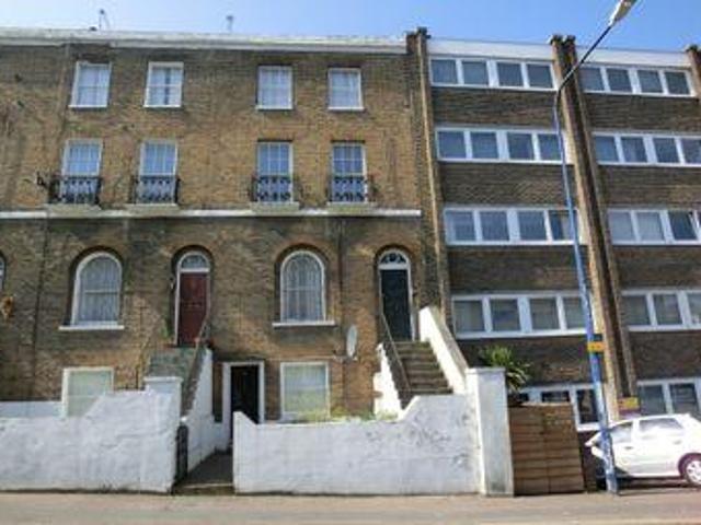 2 Bedrooms Flat for rent in Windmill Street, Gravesend DA12