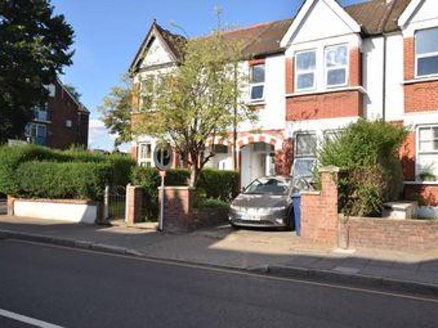 2 Bedrooms Flat for rent in Windmill Road, London W5