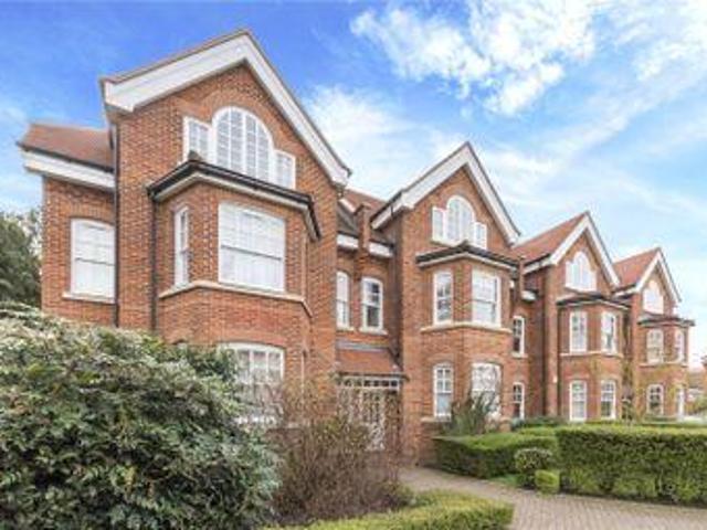 2 Bedrooms Flat for rent in Windsor Court, 14 16 Platts Lane, London NW3
