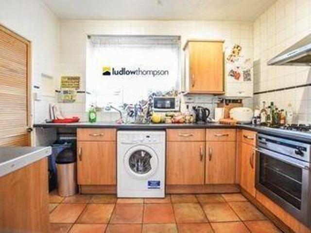 2 Bedrooms Flat for rent in Windsor House, Portland Rise, London N4