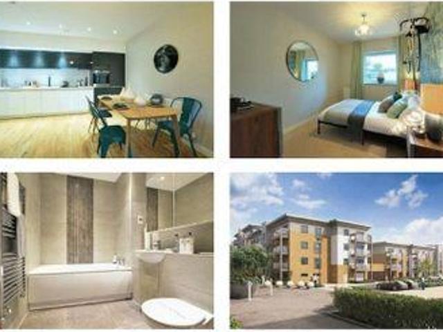 2 Bedrooms Flat for rent in Wintergreen Boulevard, West Drayton UB7