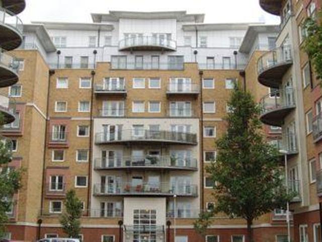 2 Bedrooms Flat for rent in Winterthur Way, Basingstoke RG21