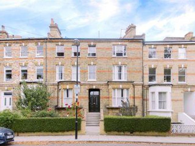 2 Bedrooms Flat for rent in Wray Crescent, London N4