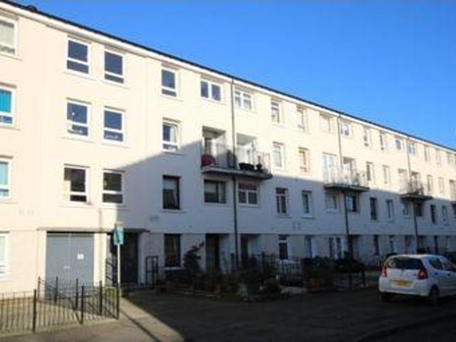 2 Bedrooms Flat for rent in Wyndford Road, Glasgow G20