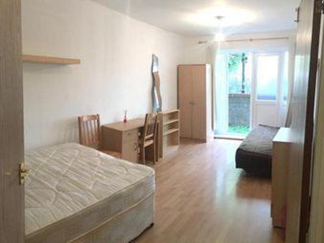 2 Bedrooms Flat for rent in Tower Mansion, 86 87 Grange Road, Tower Bridge, London SE1