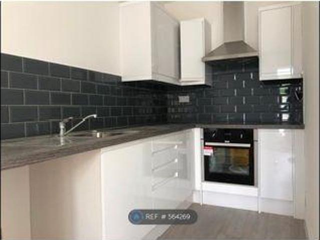2 Bedrooms Flat for rent in Tooting High Street, London SW17