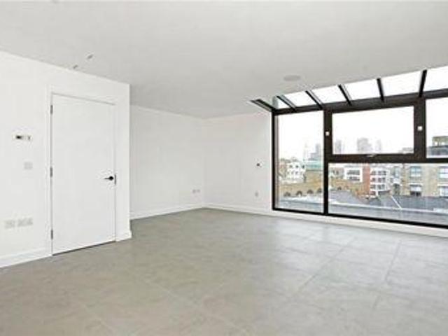 2 Bedrooms Flat for rent in Topham Street, Farringdon EC1R