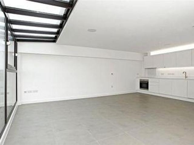 2 Bedrooms Flat for rent in Topham Street, Farringdon EC1R