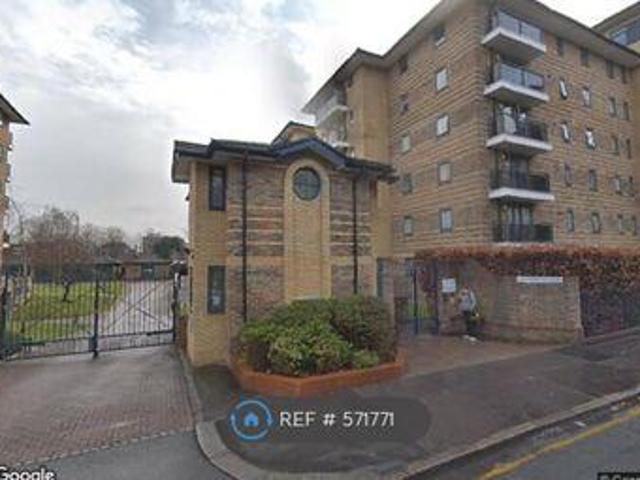 2 Bedrooms Flat for rent in Tavistock Road, Croydon CR0