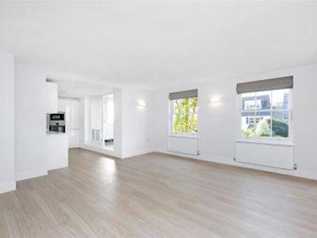 2 Bedrooms Flat for rent in Tabor Grove, London SW19