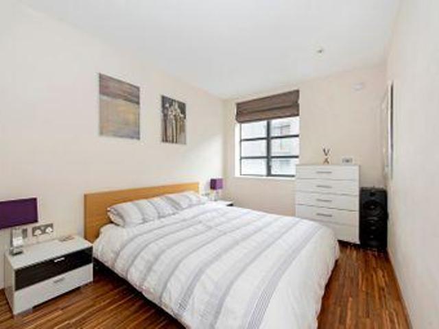 2 Bedrooms Flat for rent in Tagwright House, Old Street N1