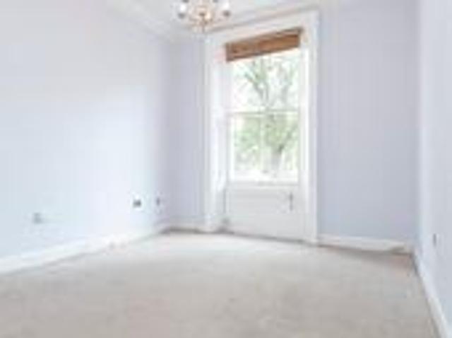 2 Bedrooms Flat for rent in Talbot Square, London, Paddington W2