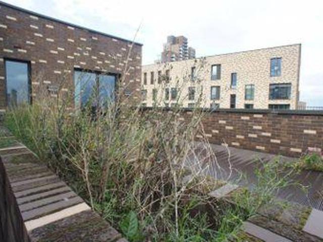 2 Bedrooms Flat for rent in Talwin Street, Bromley Bow E3