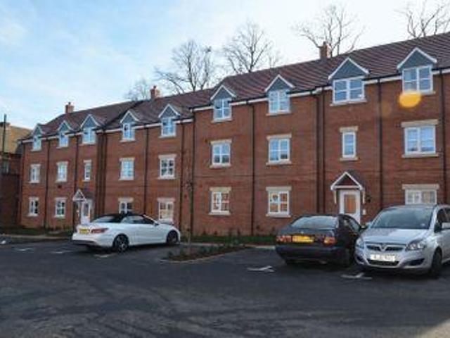 2 Bedrooms Flat for rent in Tanners Way, Birmingham B29