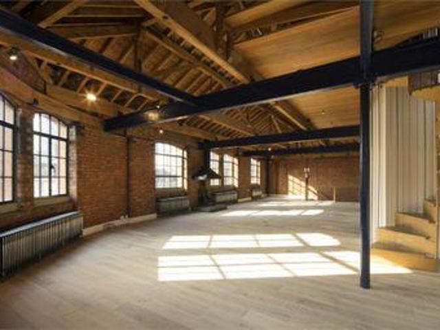 2 Bedrooms Flat for rent in Tannery Lofts, Tower Bridge Road, London Bridge SE1