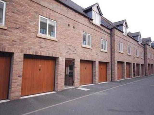2 Bedrooms Flat for rent in Tannery Mews, Lawrence Street, York YO10