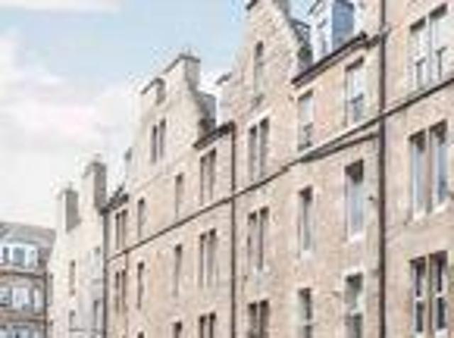 2 Bedrooms Flat for rent in Tarvit Street, Tollcross, Edinburgh EH3