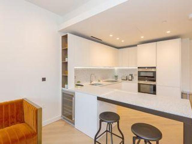 2 Bedrooms Flat for rent in Television Centre, The Crescent, Wood Crescent, White City W12