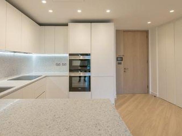 2 Bedrooms Flat for rent in Television Centre, The Crescent, Wood Crescent, White City W12