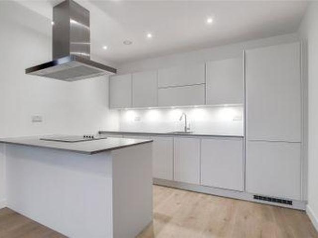 2 Bedrooms Flat for rent in Templar House, New Garden Quarter E15