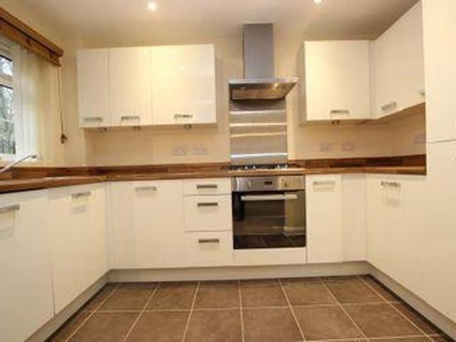 2 Bedrooms Flat for rent in Temple Rd, Bolton BL1