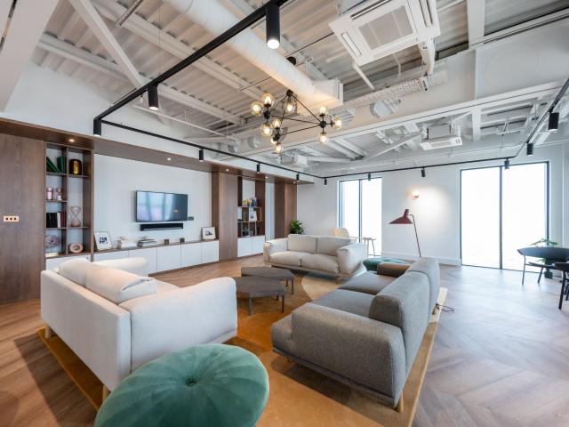 2 Bedrooms Flat for Rent in Ten Degrees | Foxtons