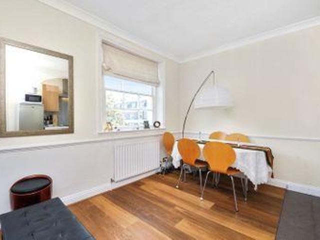2 Bedrooms Flat for rent in Thurloe Square, London SW7