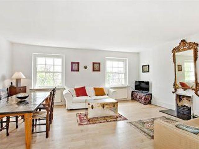 2 Bedrooms Flat for rent in Thurloe Square, London SW7
