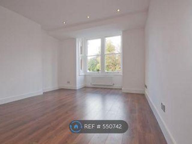 2 Bedrooms Flat for rent in Thurlow Park Road, London SE21