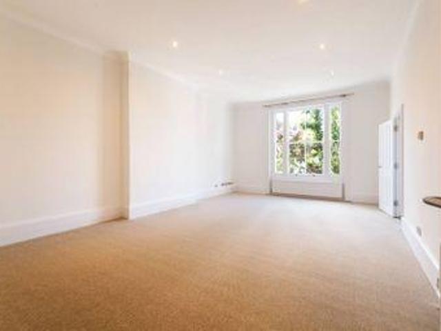2 Bedrooms Flat for rent in Thurlow Road, Hampstead NW3