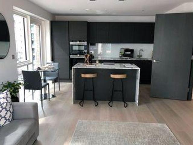2 Bedrooms Flat for rent in Thurstan Street, London SW6