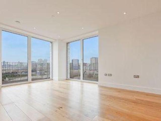 2 Bedrooms Flat for rent in Thanet Tower, 6 Caxton Street North, London E16