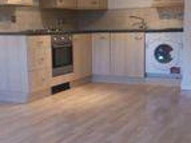 2 Bedrooms Flat for rent in The Maltings, Roper Road, Canterbury, Kent CT2