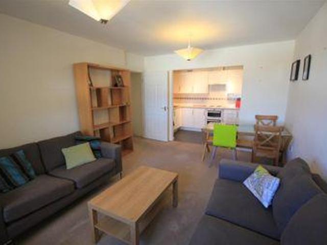 2 Bedrooms Flat for rent in The Meridian, Kenavon Drive, Reading RG1