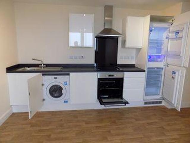 2 Bedrooms Flat for rent in The Minories, Dudley, Dudley DY2