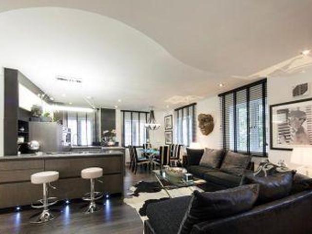 2 Bedrooms Flat for rent in The Mount, London NW3