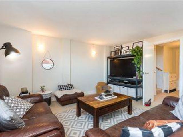 2 Bedrooms Flat for rent in The Beaux Arts Building, 10 18 Manor Gardens, London N7