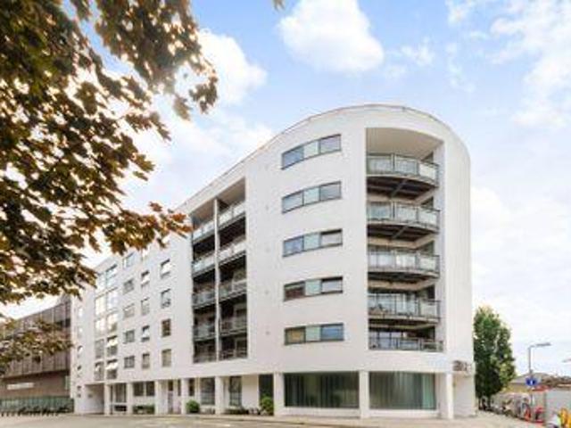 2 Bedrooms Flat for rent in The Bittoms, Kingston KT1