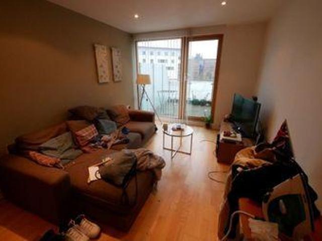 2 Bedrooms Flat for rent in The Boulevard, Hunslet, Leeds LS10
