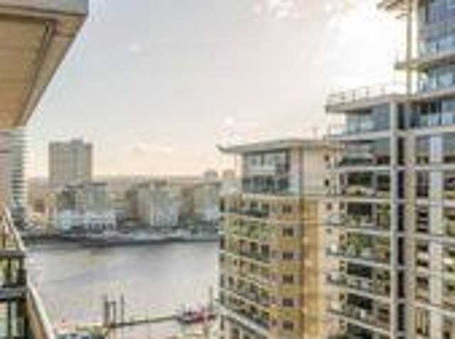 2 Bedrooms Flat for rent in The Boulevard, Imperial Wharf, London SW6