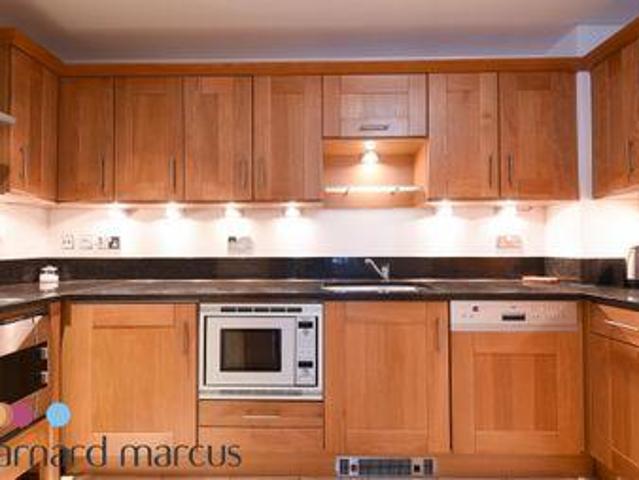 2 Bedrooms Flat for rent in The Boulevard, Imperial Wharf, London SW6