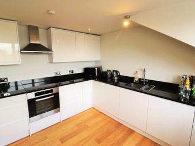 2 Bedrooms Flat for rent in The Convent, 115 Farnborough Road, Farnborough, Hampshire GU14
