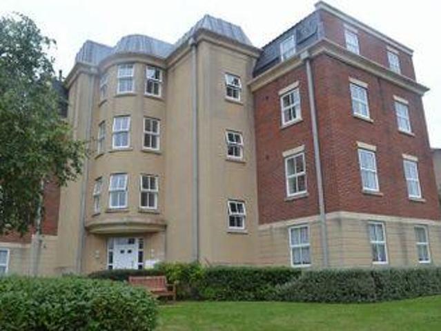 2 Bedrooms Flat for rent in The Courtyard, London Road, Gloucester GL1