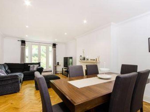 2 Bedrooms Flat for rent in The Downs, Wimbledon SW20