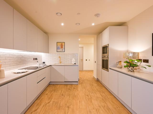 2 Bedrooms Flat for Rent in The Eades, Walthamstow Central | Foxtons