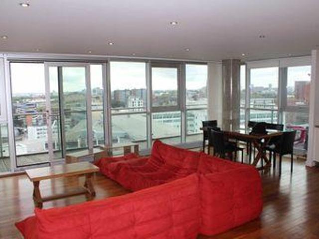 2 Bedrooms Flat for rent in The Edge, Clowes Street, Salford M3